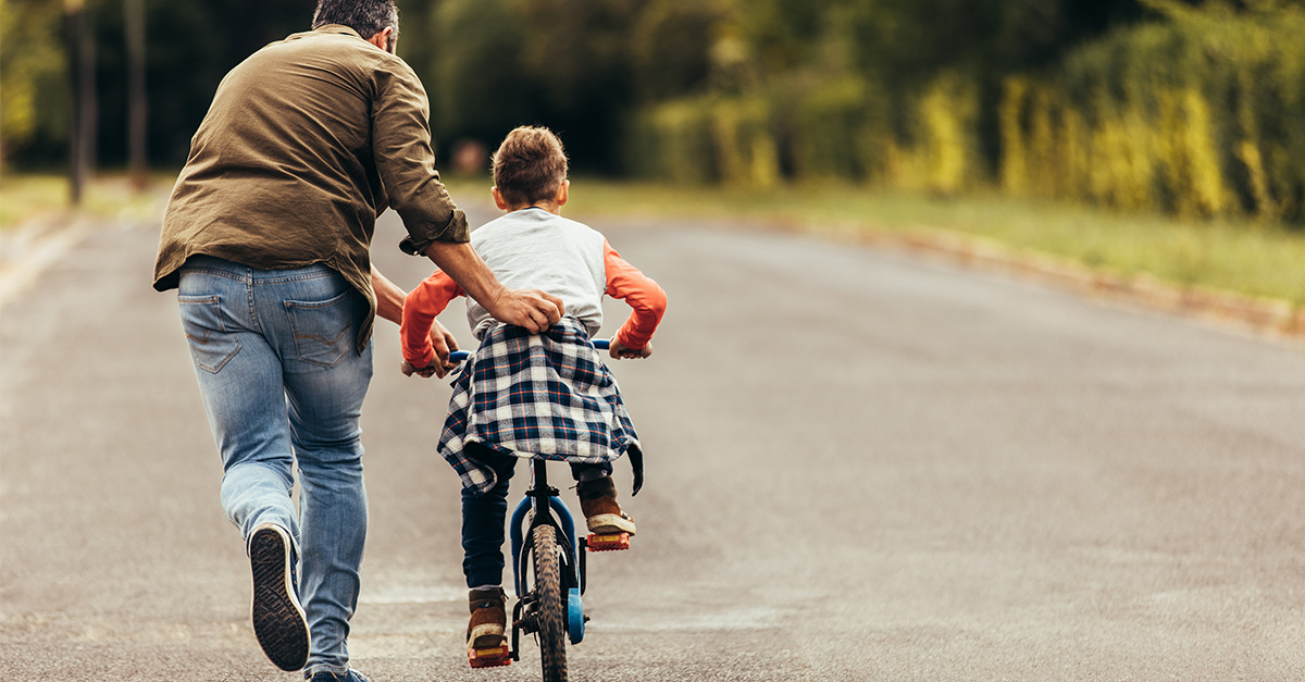 Comment apprendre à son enfant à faire du vélo ? - O2